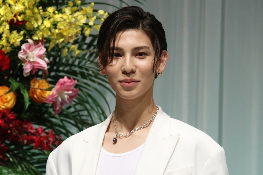 【SnowMan】メンバーの最新人気順は？グッズ売り上げや歌・ダンスの人気を徹底解説！ | fumido